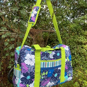 Round Trip Duffle/patterns by Annie/paper Pattern/zipper Compartments ...