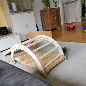 Montessori Kletterer, Bogenwippe mit Kissen, Wippe holz, Kletterbrett ...