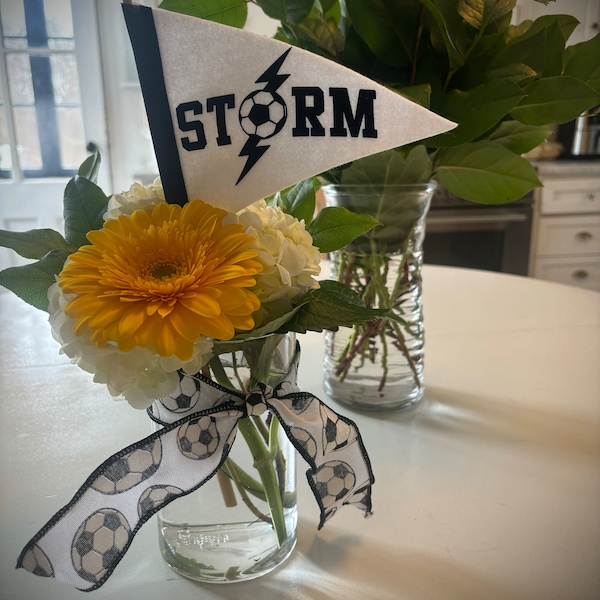 Custom Waving Hand Flag, Triangle Pennant Flag Party Favors, Solid ...