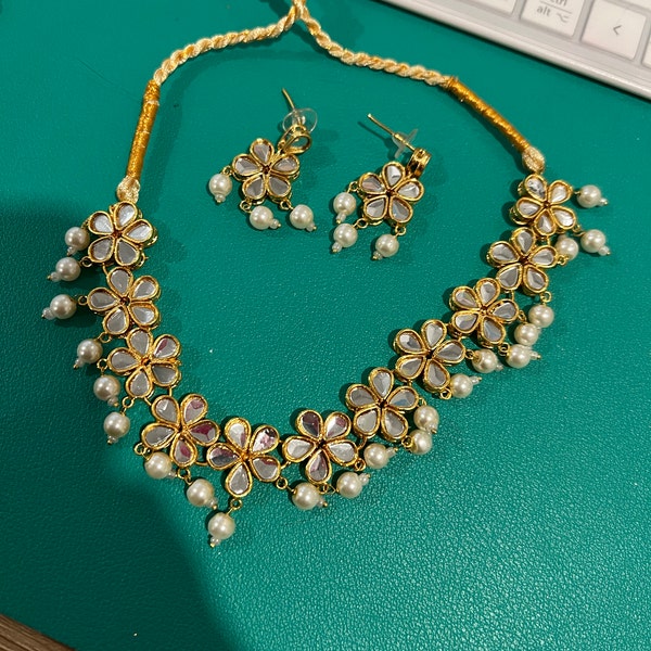 Nath, Nose Pin, Indian Jewelry, Pakistani Jewelry, Kundan Nath , Indian ...