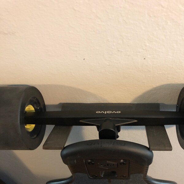 Wall Mount Long Board Rack - Hanging Wall Mount for Single Longboard ...