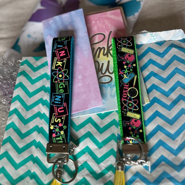 Nerdy Science Think Genius Key Fob - Geek Keychain - Periodic Table Key ...