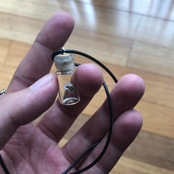 Monarch, Micro Miniature Butterfly, Danaus Plexippus, Dollhouse Scale ...