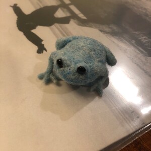 Needle Felted Green Frog Wool Sculpture Realistic Frog Art - Etsy
