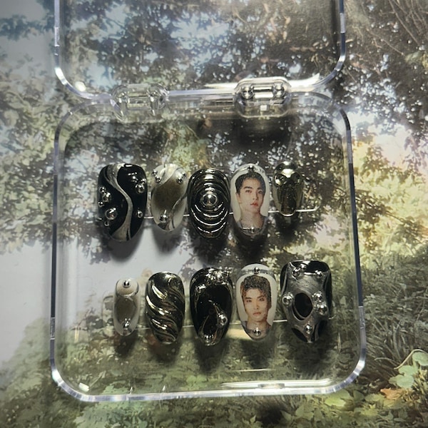 Custom Kpop Inspired Presson Nails Ateez NCT EXAMPLE Silver Chrome ...