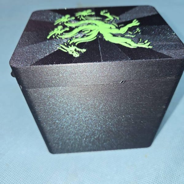 Sliver / Eldrazi Themed Commander Deckbox With Toploader for MTG (magic ...