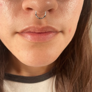 Trinity Swirl Internally Threaded Labret Tragus Monroe Stud 1.2mm 6mm ...