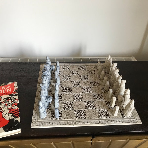 Celtic Chess Set (aka. Fidchell) - Etsy