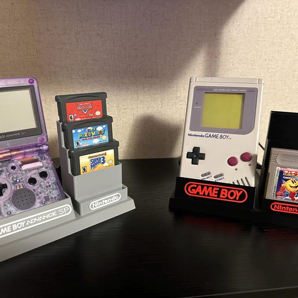 Nintendo Game Boy Advance SP (for Protective Case) and 9 Game Cartridge ...