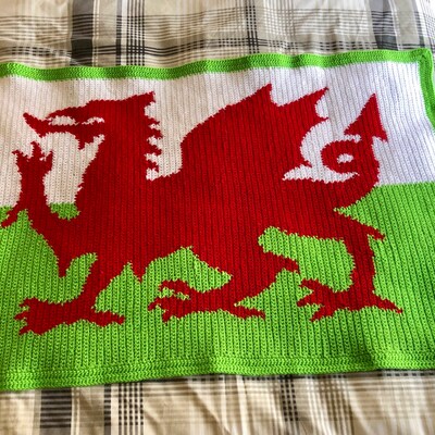 Welsh Flag, Crochet Blanket Pattern, Row by Row, Single Crochet ...