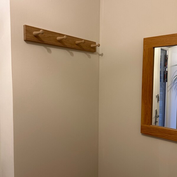 Solid Oak Shaker Peg Rail Traditional Old Vintage Style Coat Peg Rack ...