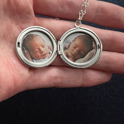 Silver Locket With Photos, Simple Circle Round Locket Necklace ...