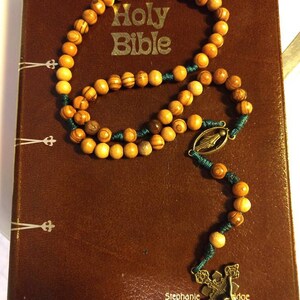 Valeria the Dutch Bunny Crochet Pattern - Etsy