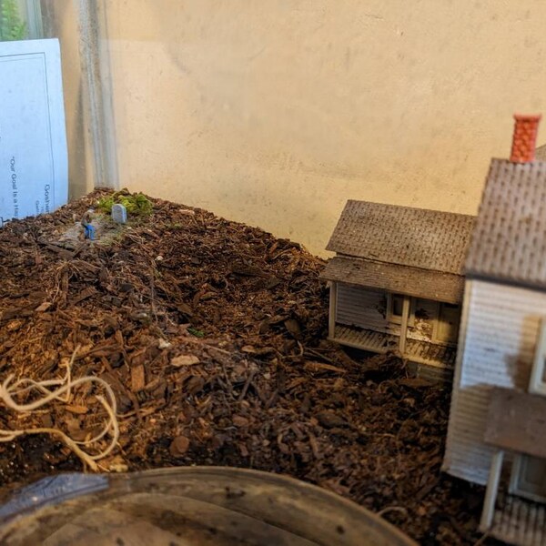 Diorama Model Railroad Wrecked Locomotive Great Northern: HO Scale ...