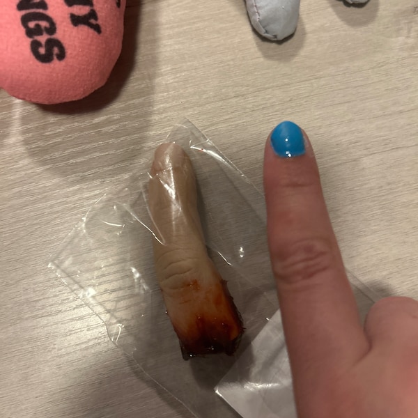 Bloody Severed Finger. Halloween Decoration, Pranks or Horror Prop - Etsy