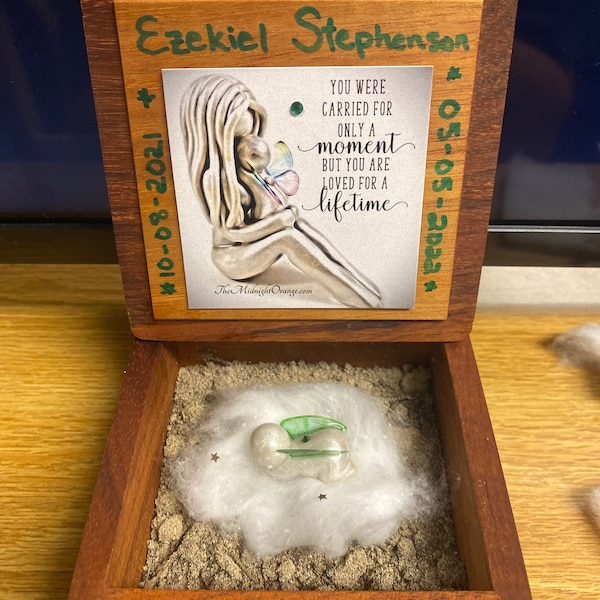 Hand Sculpted Sleepy Baby Keepsake: Angel or Butterfly Wings - Etsy