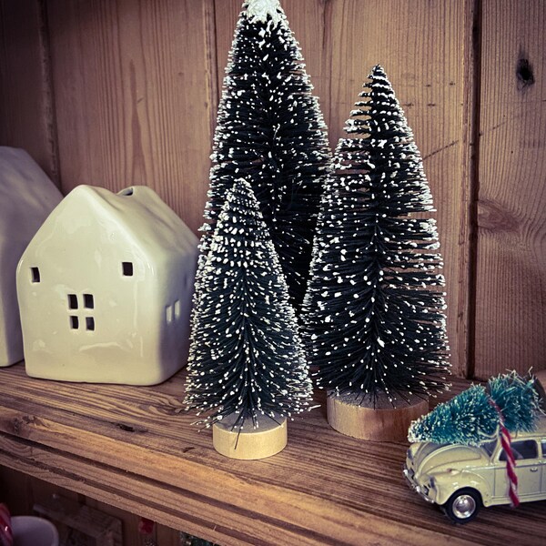9 Size of Snowy Green Mini Christmas Trees, Small Christmas Trees ...