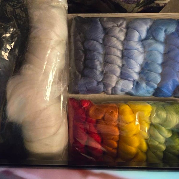 4 Oz Australian Merino Wool Rove Roving Extra Fine 19 Microns Natural ...