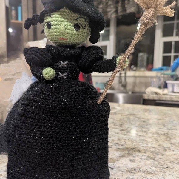 Reversible Crochet PATTERN — Glinda and Elphaba Reversible Witches - Etsy