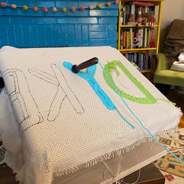 UNSTAINED Swivel Rug Hooking Lap Frame | 11x14 Inside Hooking Area - Etsy