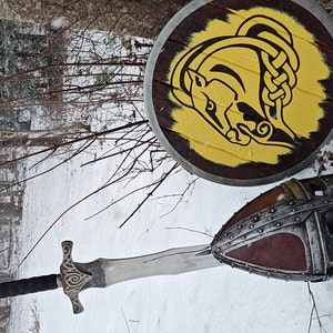 Steel, Wood and Leather Skyrim Solitude Hold Shield Replica Norse ...