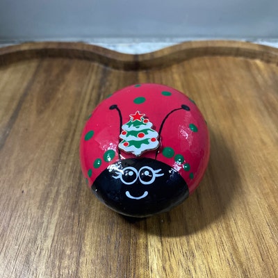 Valentine's Ladybug Painted Rock - Etsy