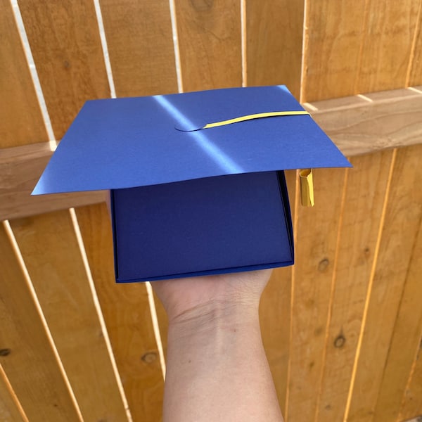 SVG File: 3D Graduation Cap Gift Box / Favor Box / Treat Box With Paper ...