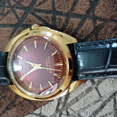 Vintage HMT Janata Red Hindi Dial Hand Winding Men's Watch Movement 17 ...
