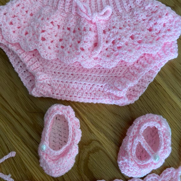 Crochet Baby Bloomers Pattern: Jeanine Diaper Cover (newborn to 18 ...