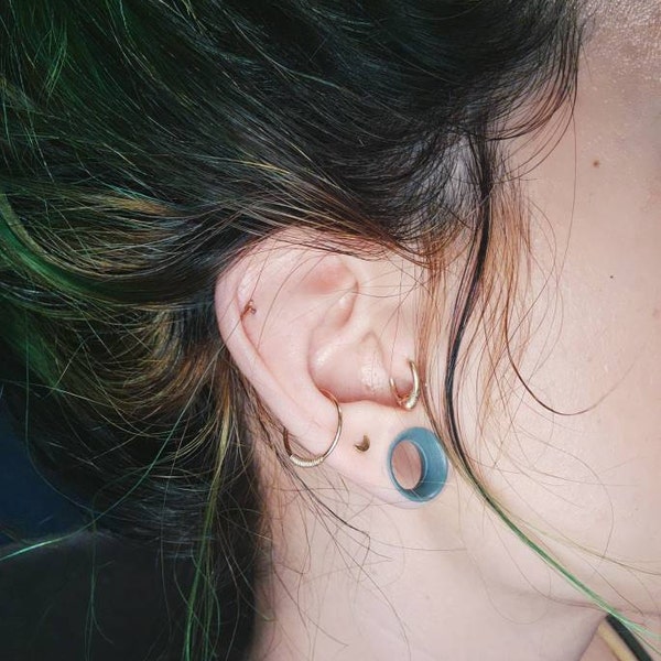 9k Cartilage Earring Gold, Helix Hoop Earring 14k, Feather Earring ...