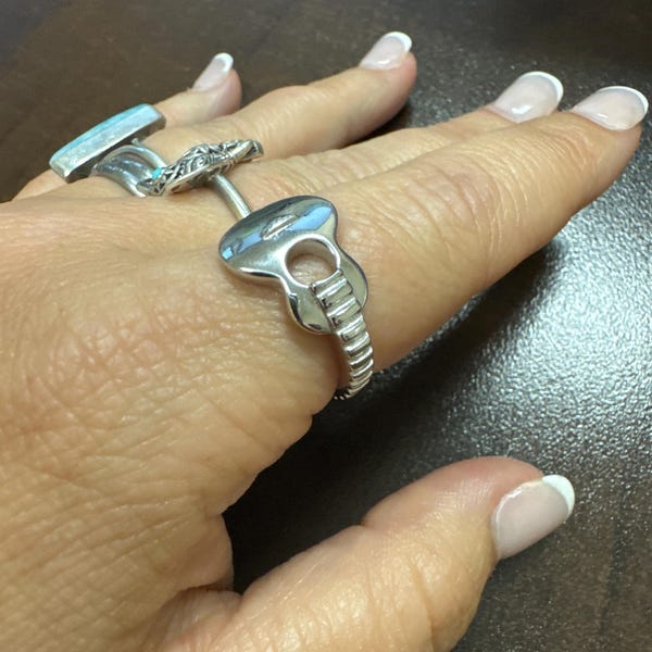 Vintage Sterling Silver Lovely Guitar Band Ring Size 8 - Etsy
