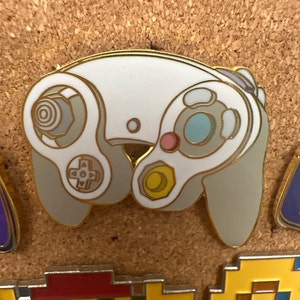 SNES Controller 1.5 Hard Enamel Lapel Pin - Etsy