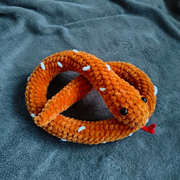 Pretzel Snake Crochet Pattern - Etsy