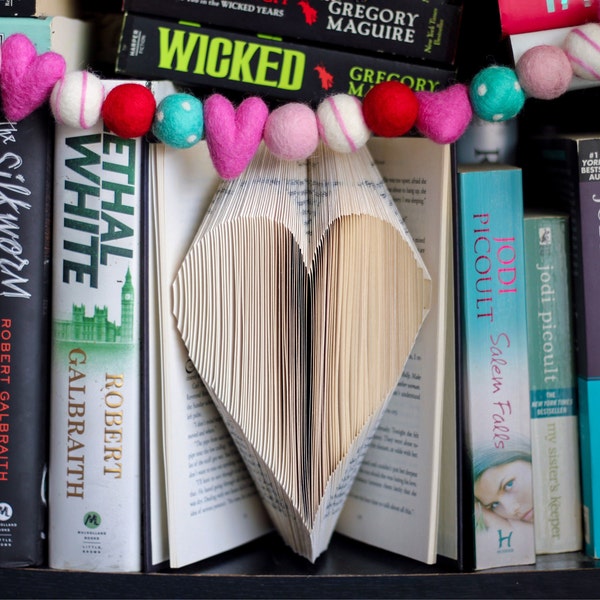 CLASSIC HEART Book Folding Pattern — 97 Folds (194 Numbered Pages). PDF ...