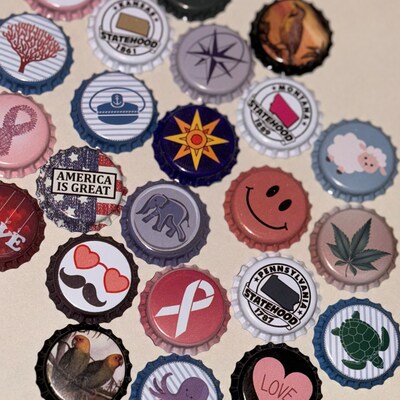 Mixed Beer Bottle Caps 350 DIFFERENT Mixed Designs No Defects Home Brew ...