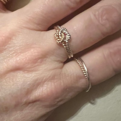 Simple Interlocking Rings,2 Interlocked Bands,stacking Rings,rolling ...