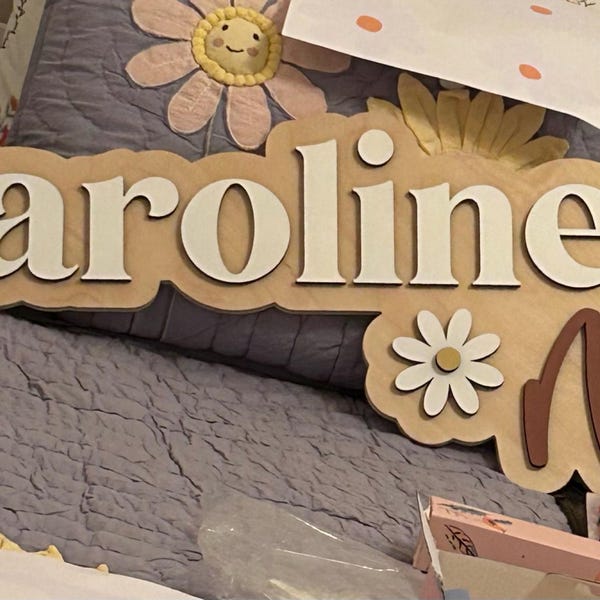 Daisy Name Sign, Nursery Name Sign, Daisy Nursery Decor, Name Sign for ...