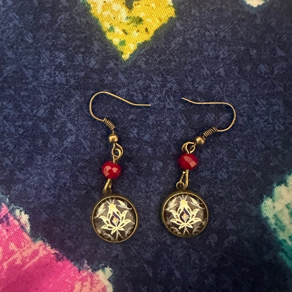 Persian Keychain Handmade Wooden Keychain Persian Carpet Keychain ...