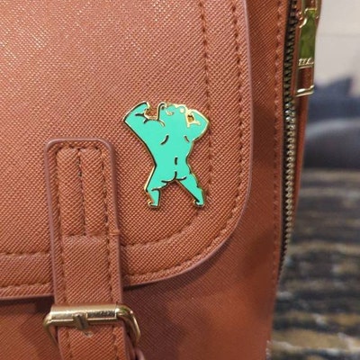 Leg Day Larry Buff Muscle Frog Hard Enamel Pin - Etsy