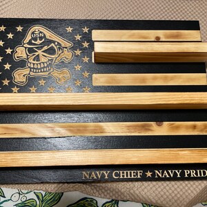 40 Coins Navy Chief CPO Anchor Skull Challenge Coin Display Holder US ...