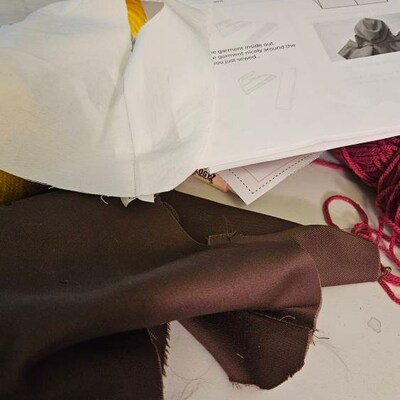 Hooded Half Vest Sewing Pattern, LARP Rogue Pattern, Medieval Villain ...