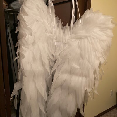 White Angel Wings, Angel Wings, White Wings, Wedding Photoshoot ...