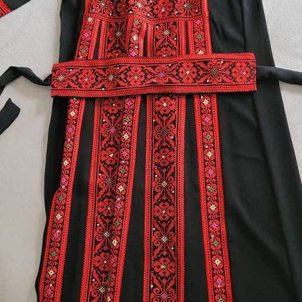 Tmen Thobe Gumbaz Kumbaz Palestinian Dabke Zaffa Wedding Dance With ...