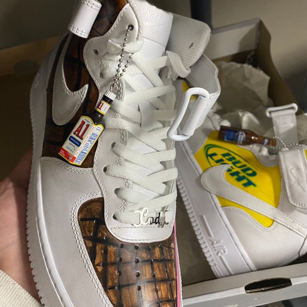 Custom Shoelace Lock Perfect as a Gift for Sneaker Loving Men or Women ...