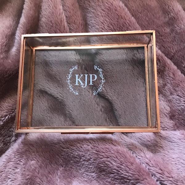 Personalized Pocket Watch Display Wall Hanging Clear Glass Box With ...