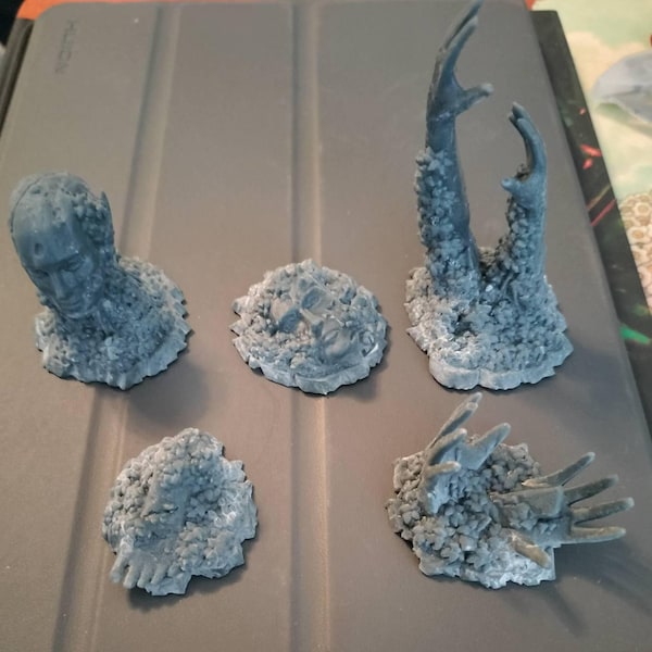 28mm Plague Toads Miniatures for Dungeons and Dragons, Pathfinder ...