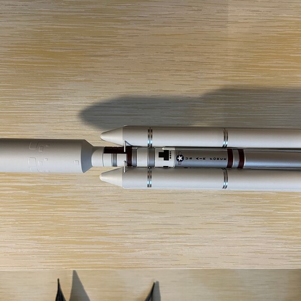1:144 Scale Model Spacex Rocket Falcon Heavy, Made of Metal 19 Tall - Etsy