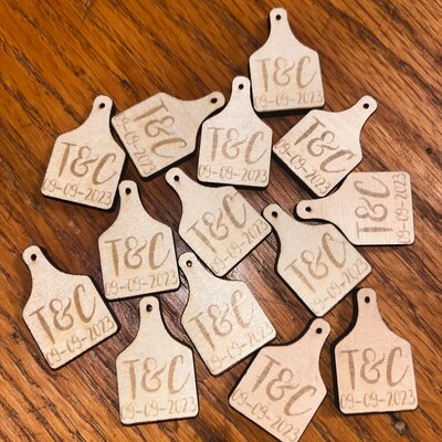 Rustic Wooden Table Number Tag // Farmhouse Style // Wedding - Etsy