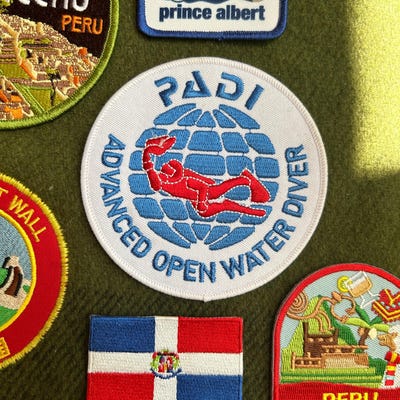 The Beatles Patch 3.5 Inch Sgt Pepper's Lonely Hearts Club Band ...