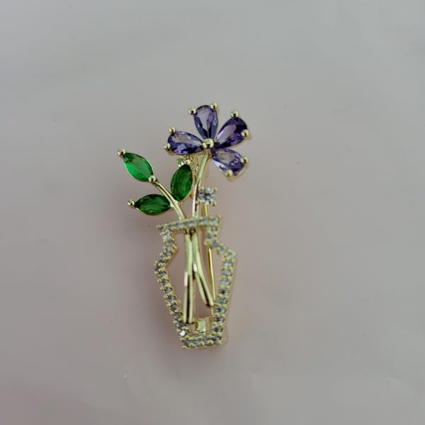 High End Dainty Green Peacock Feather Luxury Brooch | 18K Gold Plated ...